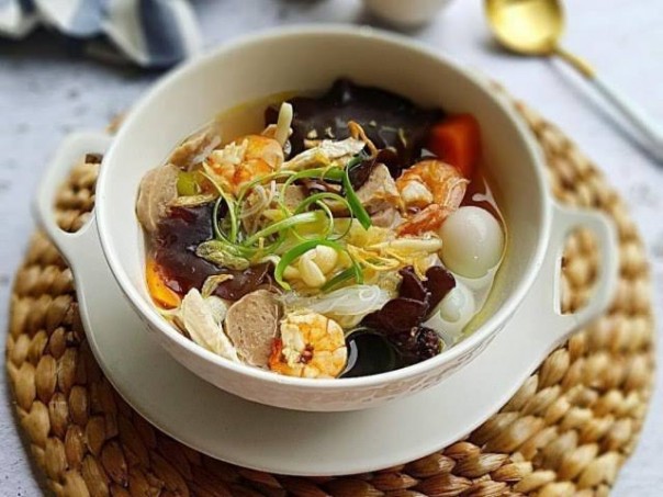 Resep Sop Kimlo Untuk Santap Siang | RIAU24.COM