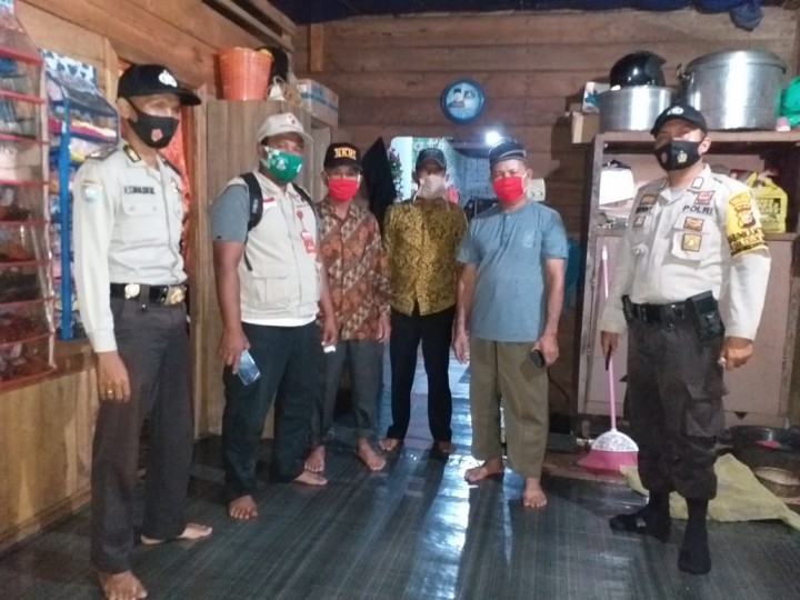 Lakukan Pengamanan Kampanye, Personil Polsek Teluk Meranti Ingatkan Soal Protokol Kesehatan ...