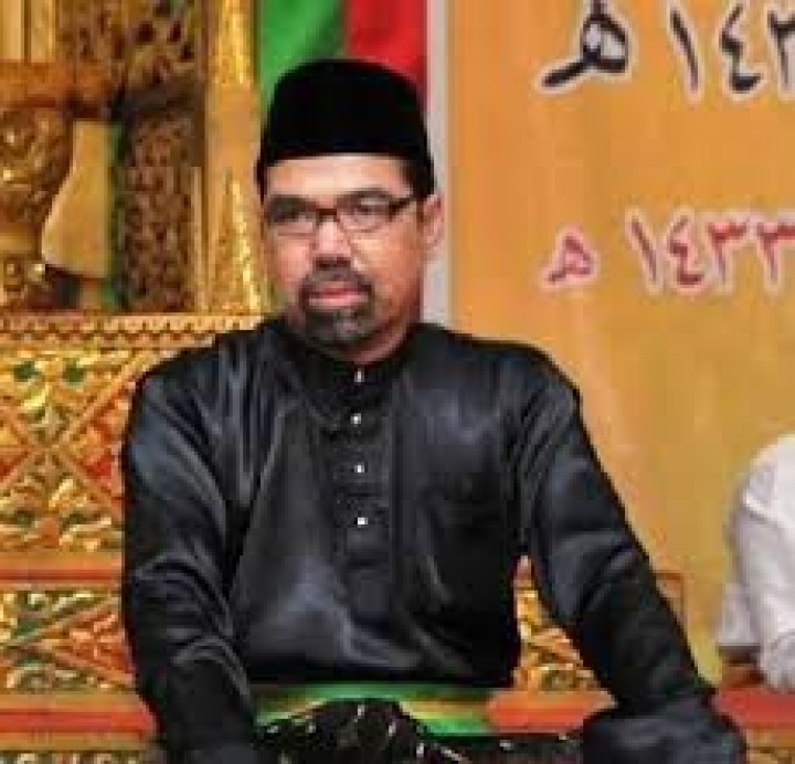 Breaking News, Ketua MKA LAMR Riau Datuk Al Azhar Meninggal Dunia ...