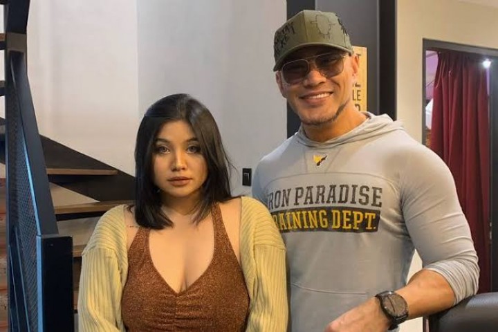 Penangkapan Dea OnlyFans Tuai Perdebatan Antara Netizen | RIAU24.COM