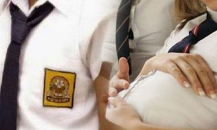 Viral, Melahirkan di Saat Jam Pelajaran Sekolah Siswi SMA Ini Bikin Heboh | RIAU24.COM
