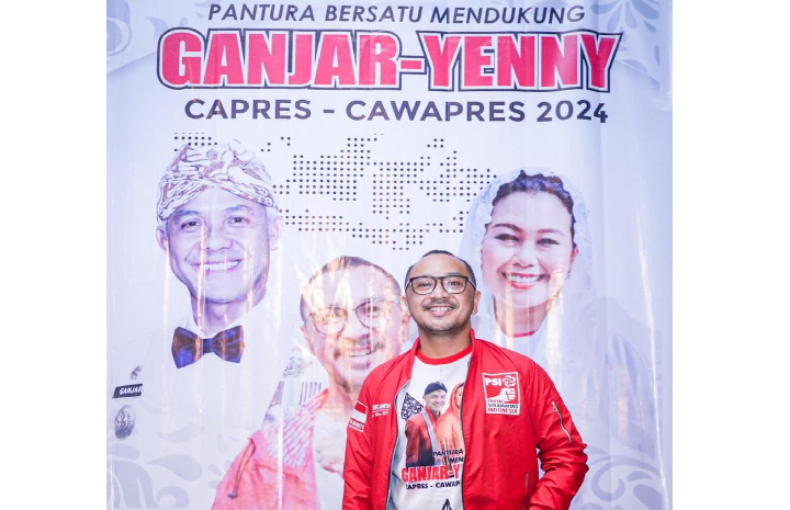 Raja Juli Antoni Unggah Foto Giring PSI Bersama Ganjar-Yenny Wahid, Warganet: Partai Badut yang ...