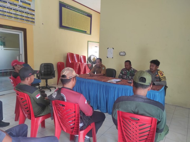 Bersama Linmas Giat Sosialisasi dan Penggalangan Cooling system Pilkada ...