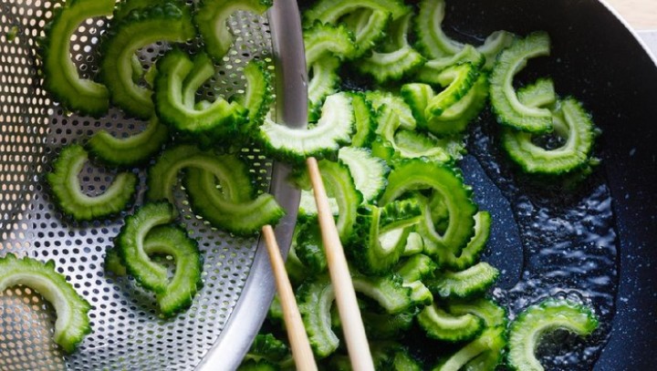 5 Manfaat Pare Bagi Kesehatan, Efeknya Nggak Kaleng-kaleng | RIAU24.COM